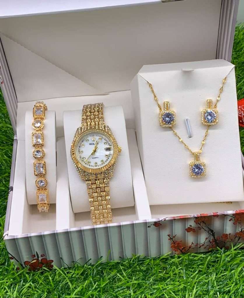 Exclusive Iced Wrist Watch Sets For Women – Comfort Luxury Store